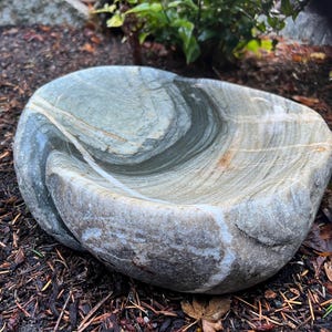 River Stone Bird Bath - Etsy