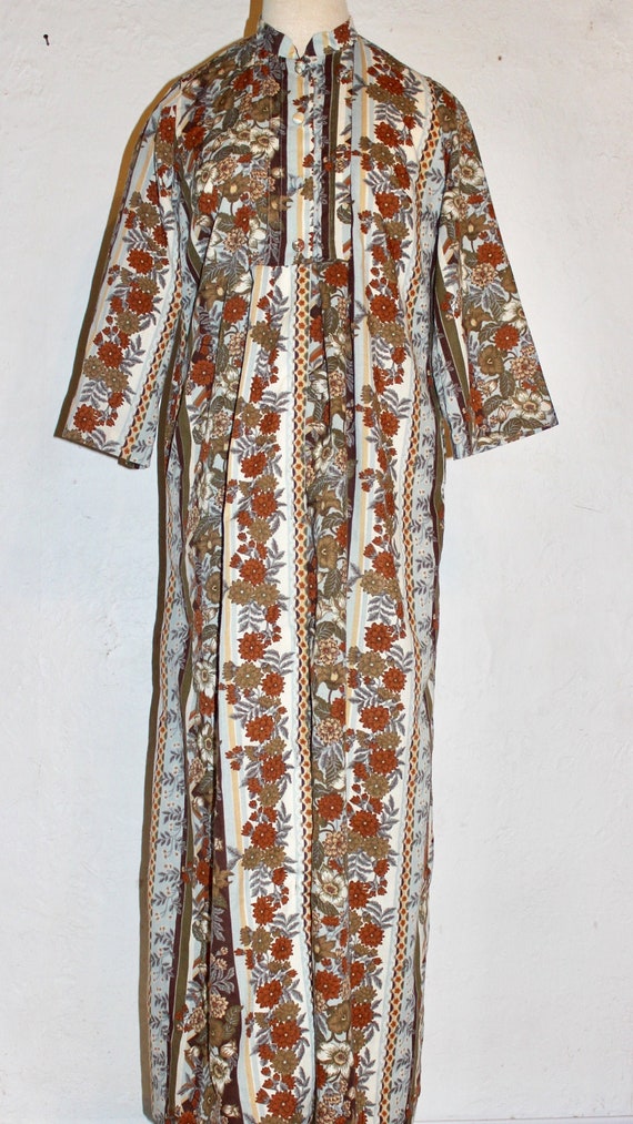 1970 maxi interior dress / Long Vintage Bathrobe with… - Gem
