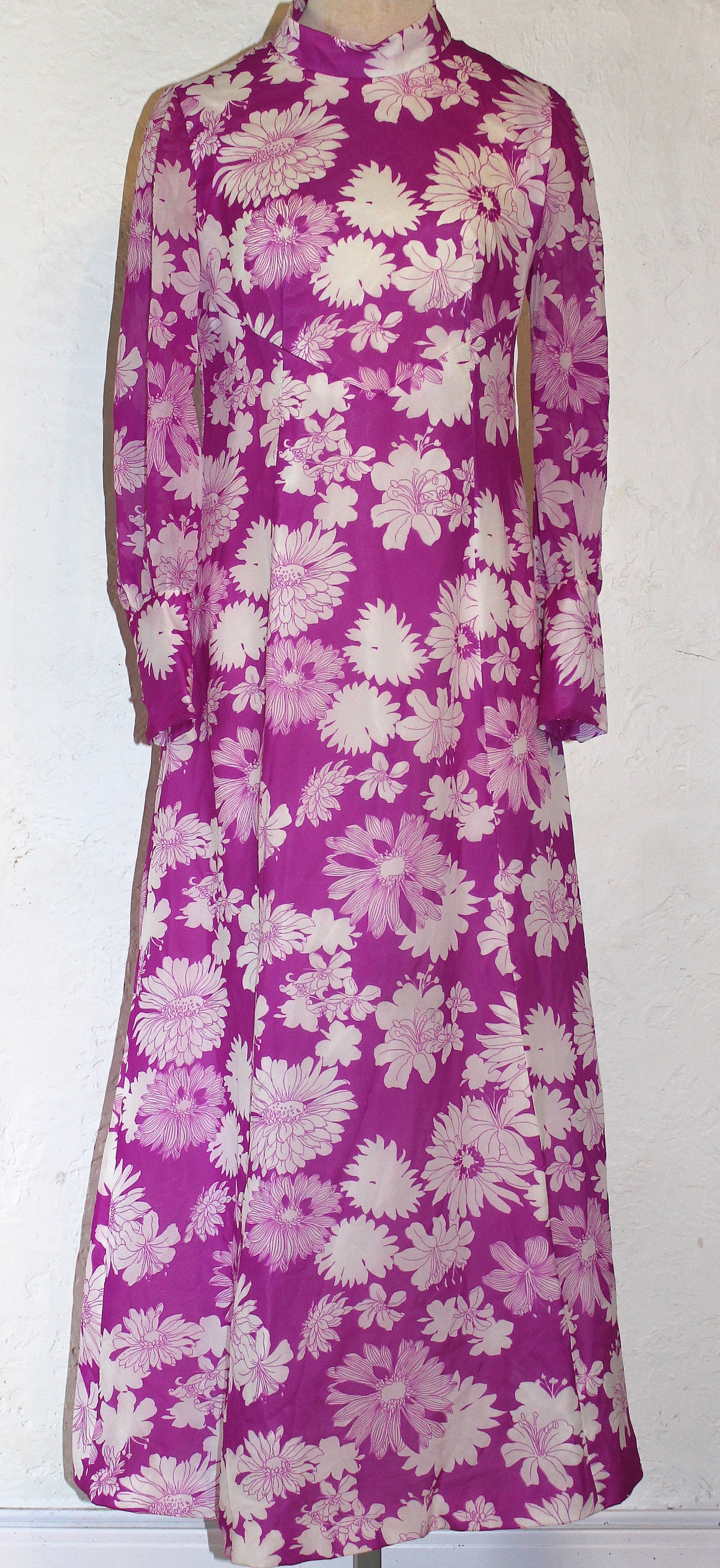 1970 Flower Power Dress / Long Chic Vintage Dress With Flowers / Maxi ...