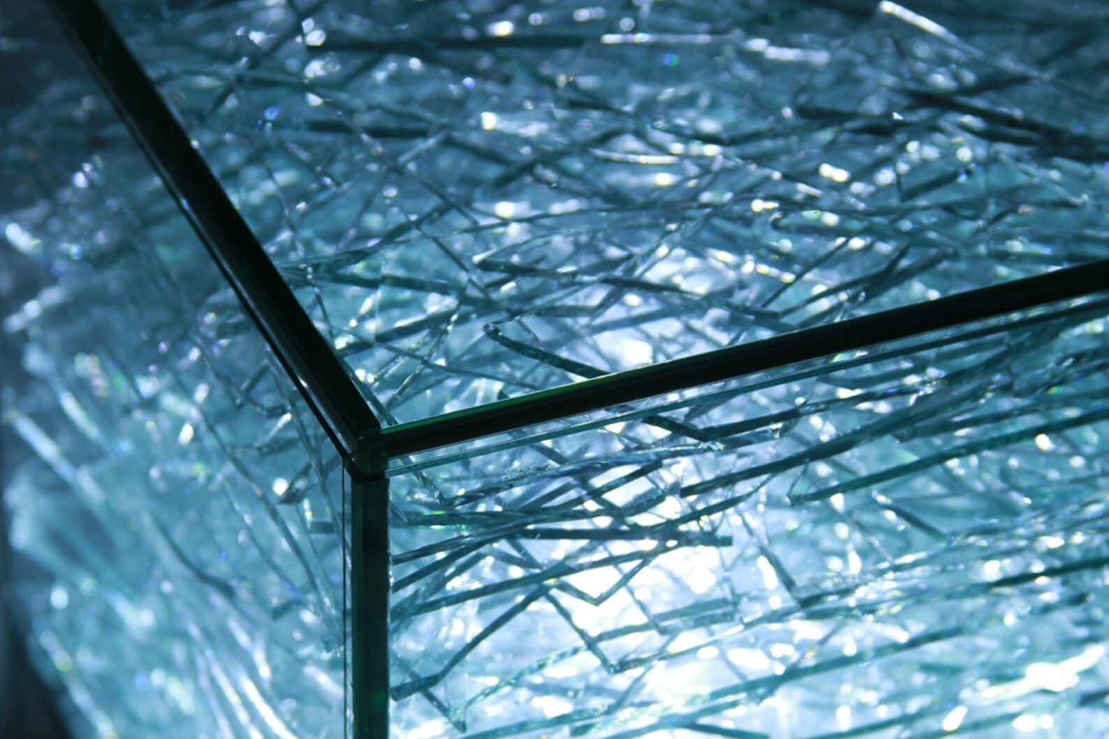 Futureglass Cube LED Table Light - Etsy
