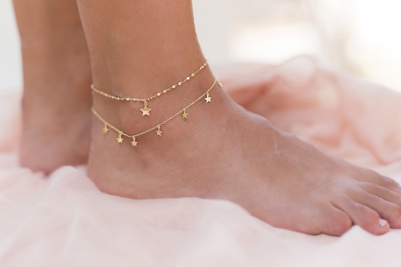 Dainty & Minimalist Dangling Stars Anklet - Etsy