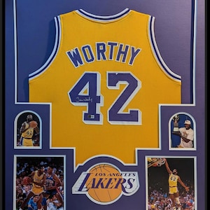 James Worthy Autographed Signed Framed Los Angeles Lakers Jersey ...
