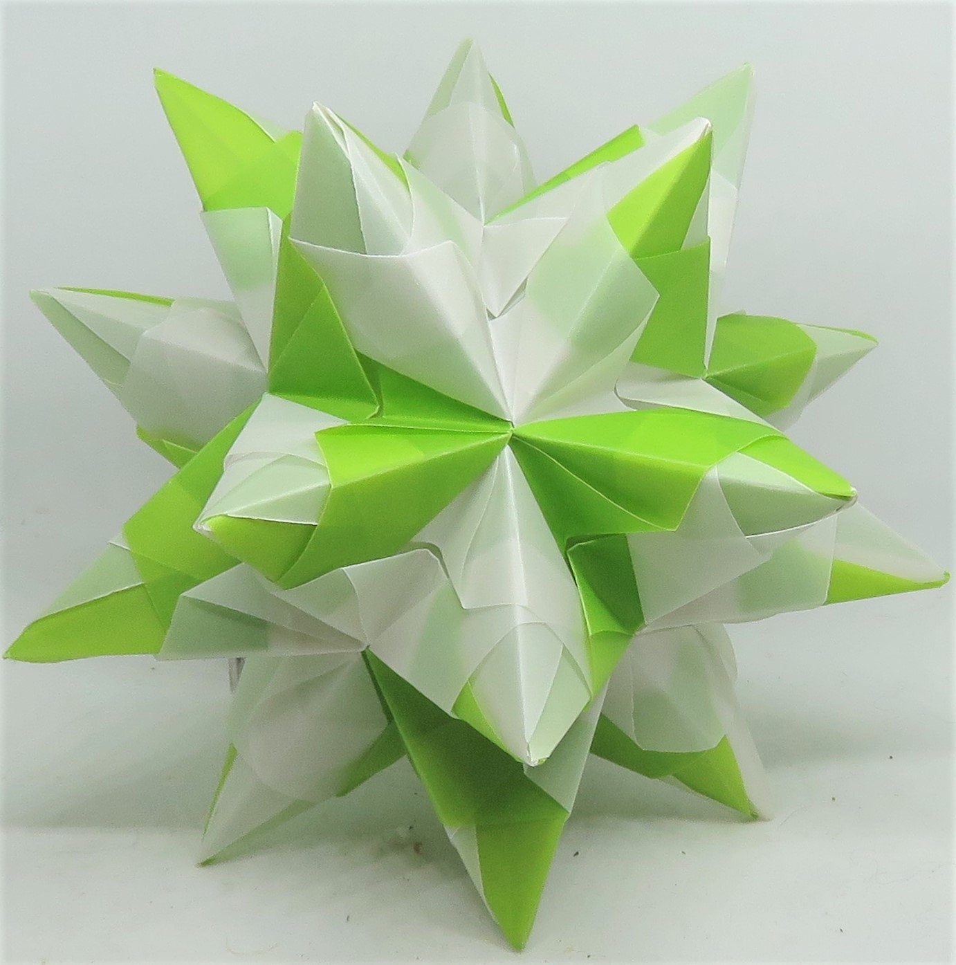 Origami Star Green /white With Light, Bascetta Star, Folded Star, Star ...