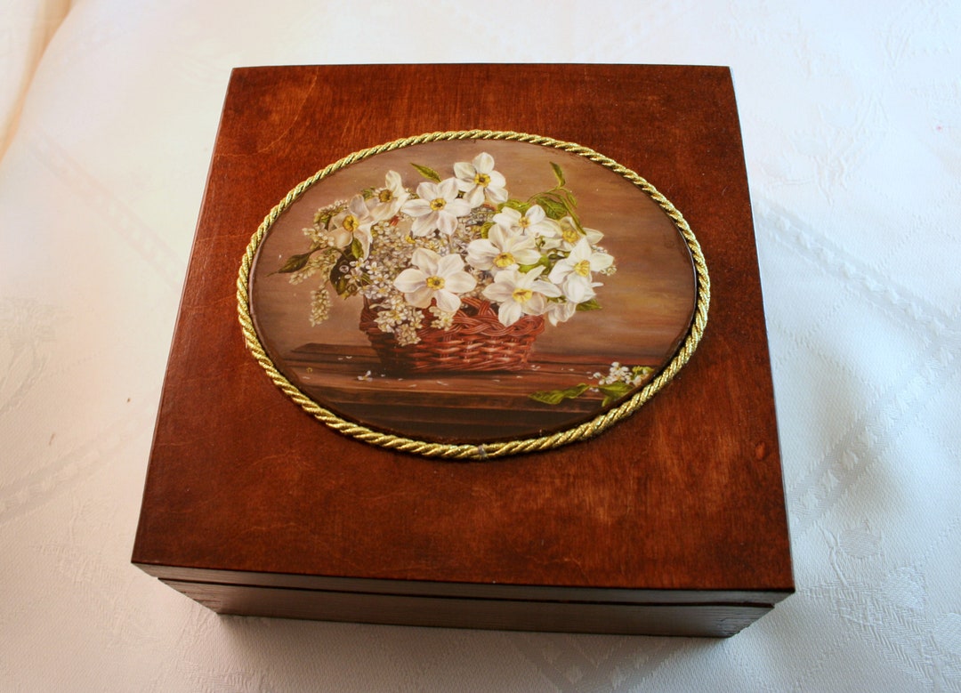 Tea Wood Box Box With Spring Flowers Box With 4 Pcs Pysanky - Etsy