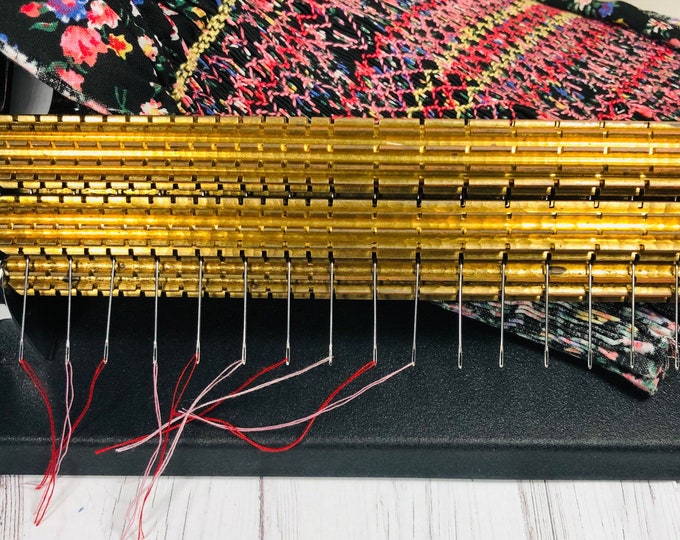 Sally Stanley Smocking Pleater Machine With Needles 24 Row Pleating ...