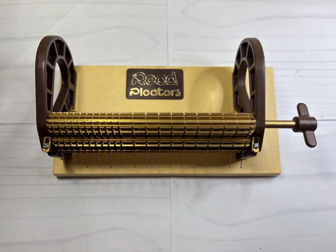 Vintage READ 16-row Smocking Pleater Machine With Needles - Etsy