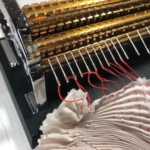 READ 16 Row Smocking Pleater Machine vintage. Excellent Used Condition ...