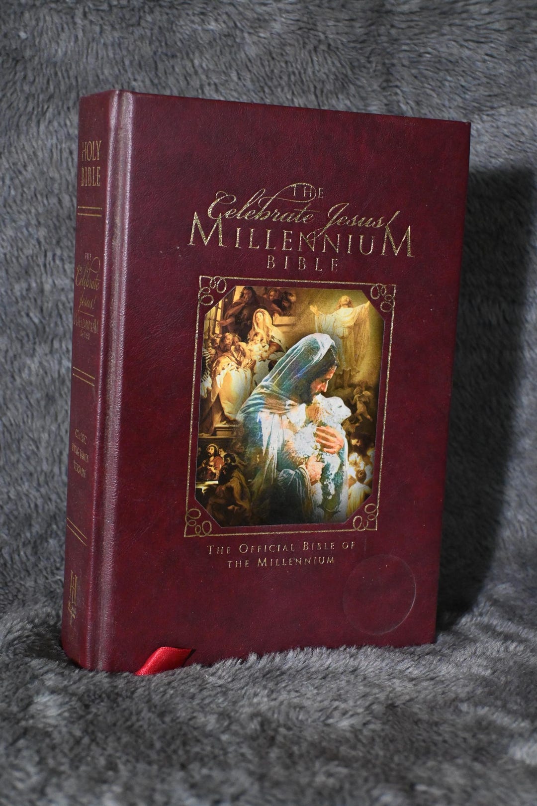 Celebrate Jesus! the Millennium Bible : King James Versi 1558197958 ...