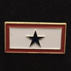 Blue Star Service Banner Enamel Backpack Pin Jacket Pin Graffiti Pin ...