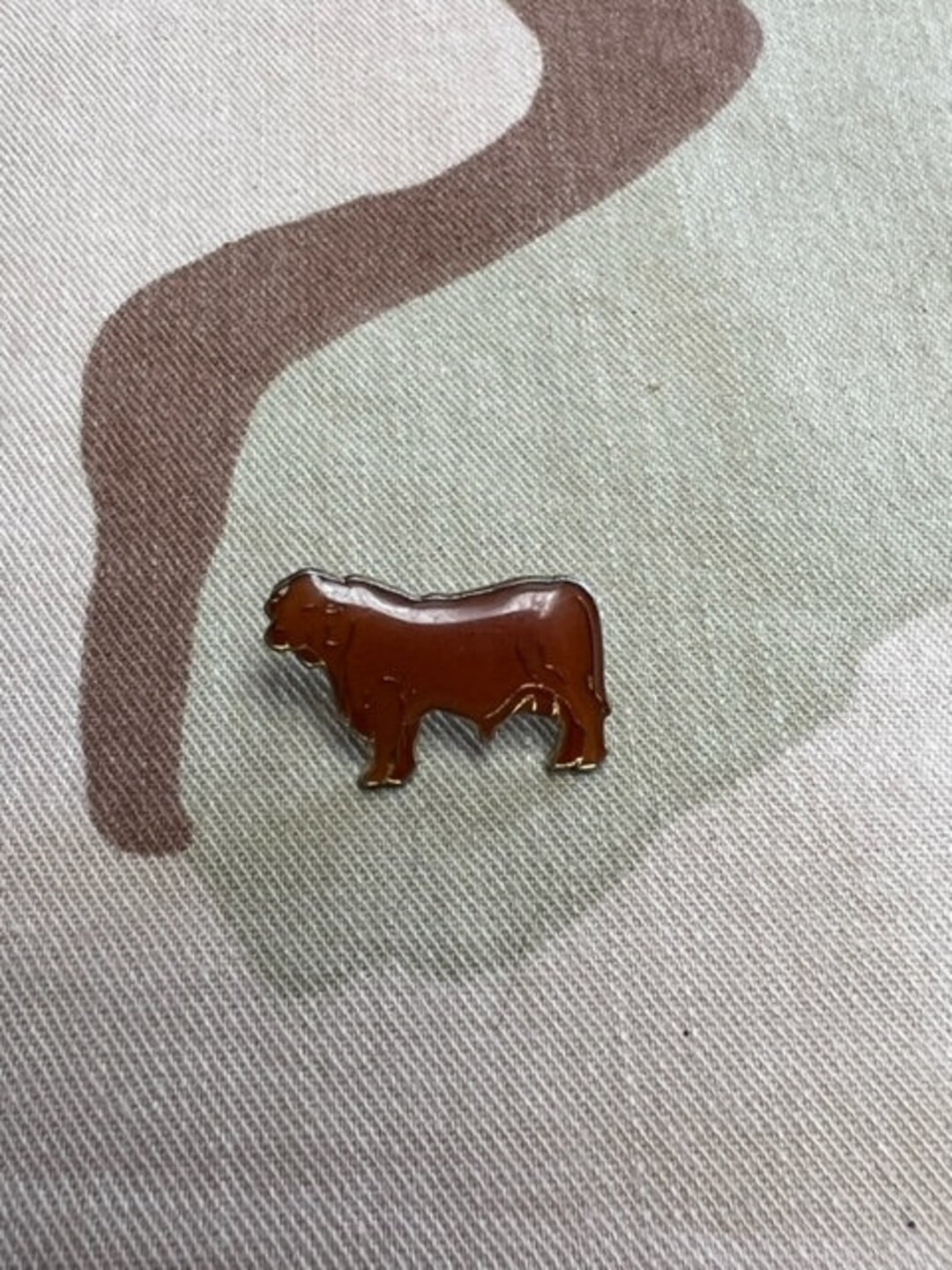 Red Bull Enamel Backpack Pin - Jacket Pin - Graffiti Pin - Lapel Pin ...