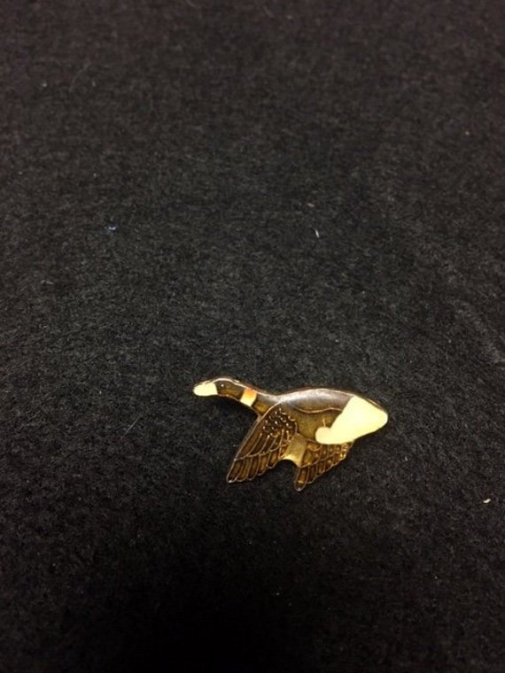 Vintage Enamel Canadian Goose Pin - Etsy