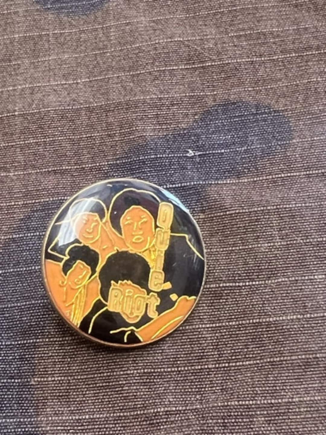 Quiet Riot Classic Hard Rock and Roll POP Music Enamel Backpack Pin ...