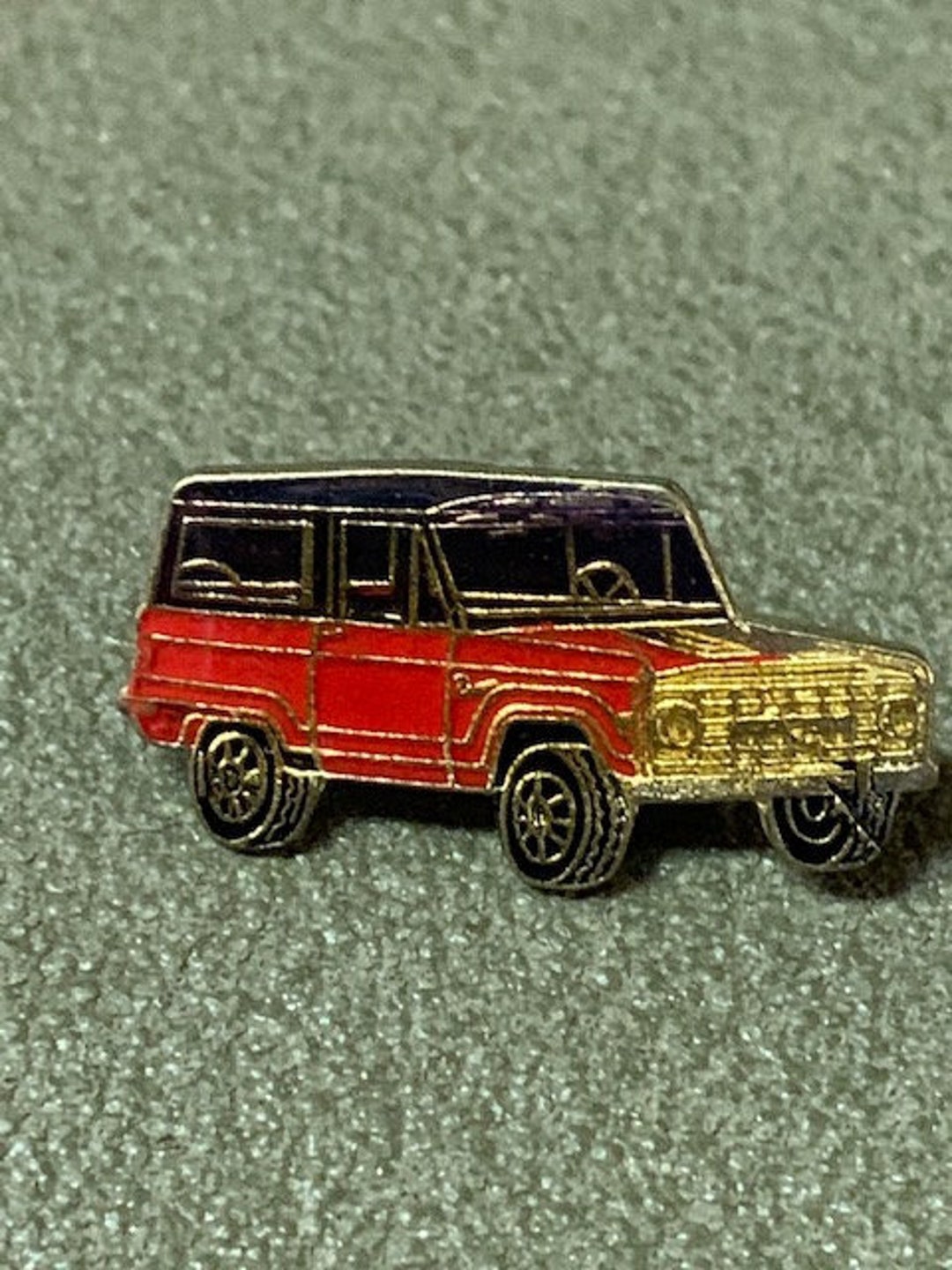 SUV Wagon Enamel Backpack Pin - Jacket Pin - Graffiti Pin - Lapel Pin ...
