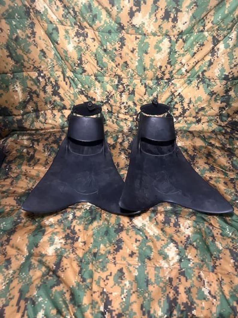 USN Force Fin Pro Navy Seal Force Recon Dive Fins XXL Scuba ...