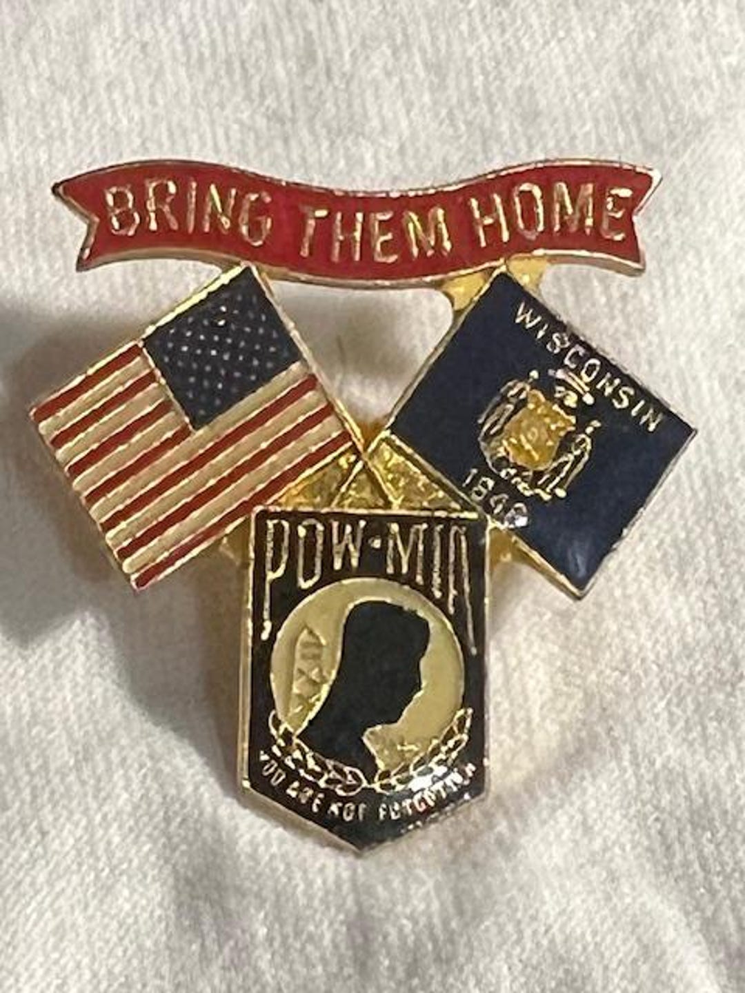 Wisconsin USA POW Badge Enamel Backpack Pin - Jacket Pin - Graffiti Pin ...