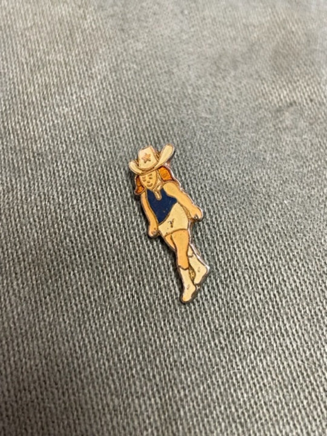 Texan Cow Girl Dallas Cowboys Cheer Leader Metal Backpack Pin - Jacket ...