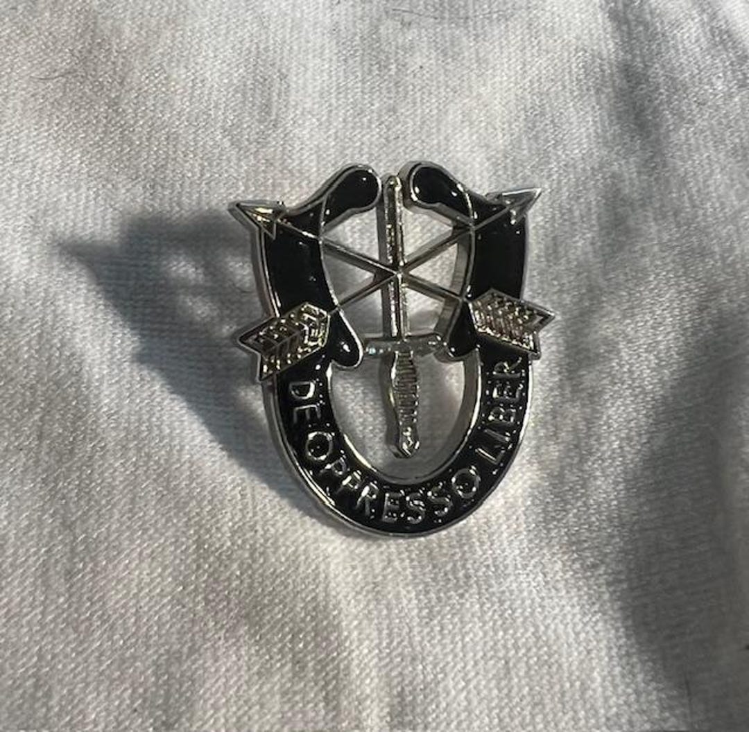 Enamel Army Special Operation Forces Backpack Lapel Motorcycle Tie ...