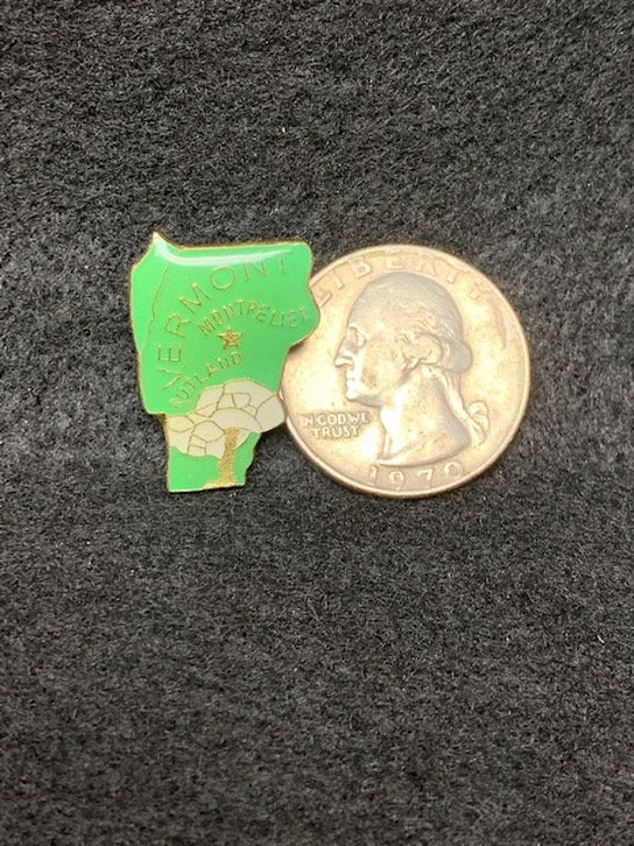 Vermont State Enamel Backpack pin - Jacket Pin - Graf… - Gem