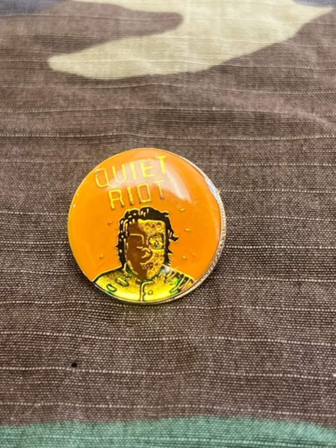 Quiet Riot Classic Hard Rock and Roll POP Music Enamel Backpack Pin ...