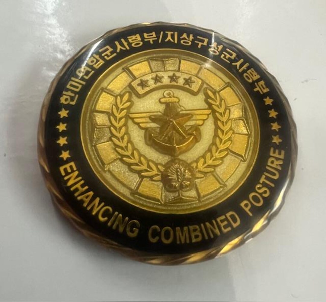 ROK CFC Command Major Lee You-wan Korea Combined Command Challenge Coin ...