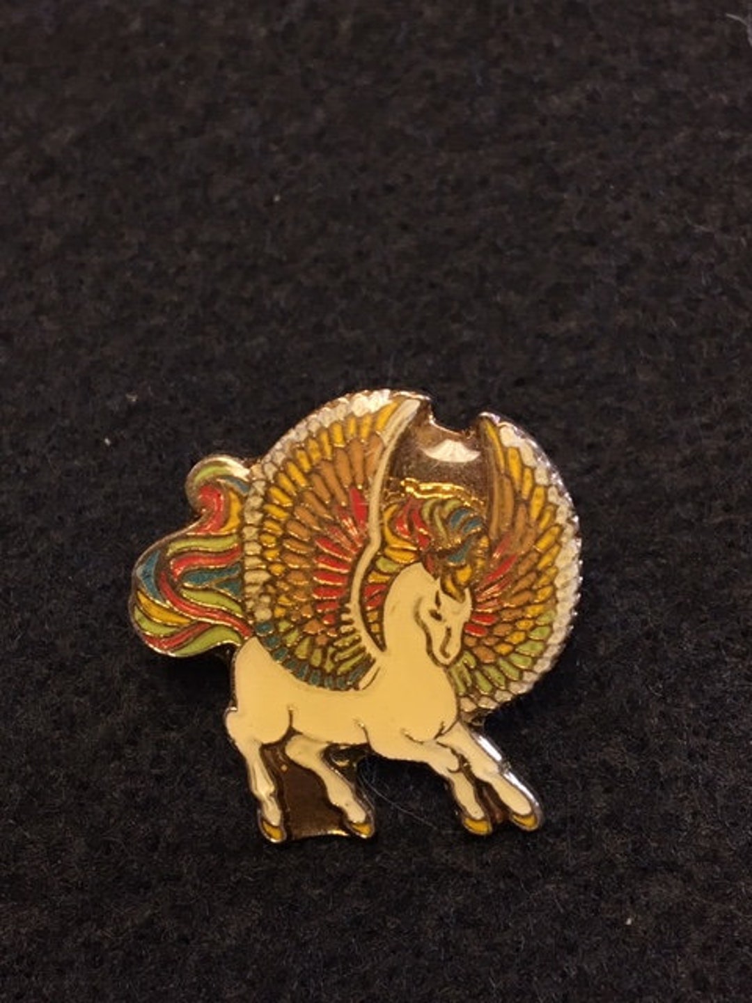 White Winged Unicorn Enamel Backpack Pin Jacket Pin Graffiti Pin Lapel ...