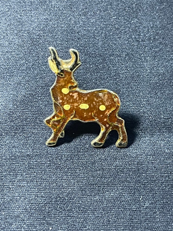 Enamel Fallon goat deer ram Pin - Gem