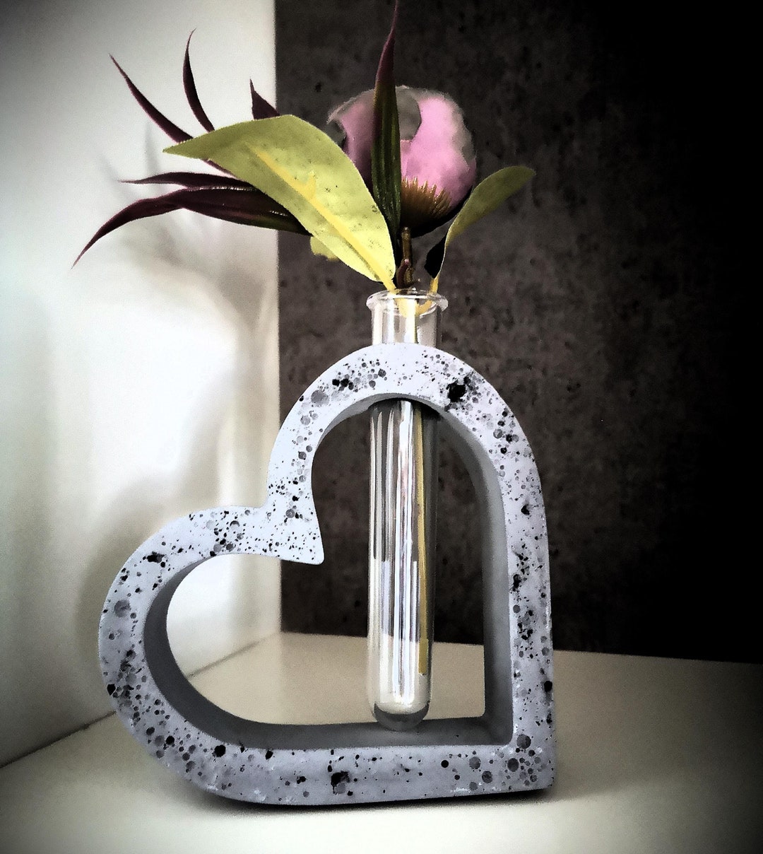 Concrete Vase in Heart Shape, Test Tube Vase, Scandi Decoration - Etsy