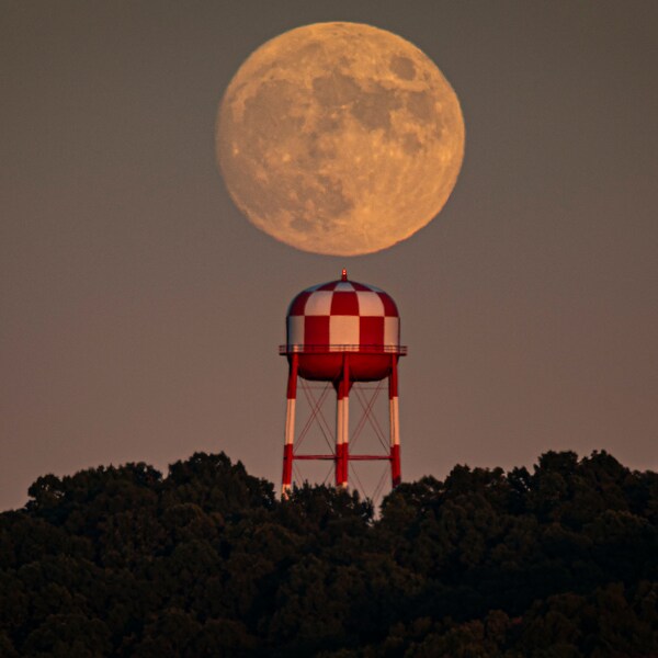 Metal Water Tower Wall Art - Etsy