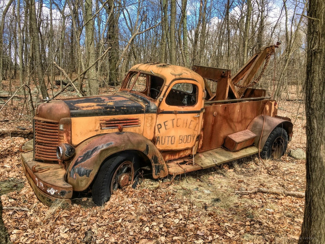 Wrecker, Tow Truck Print, Rusty Old Truck Print, Antique Tow Truck ...
