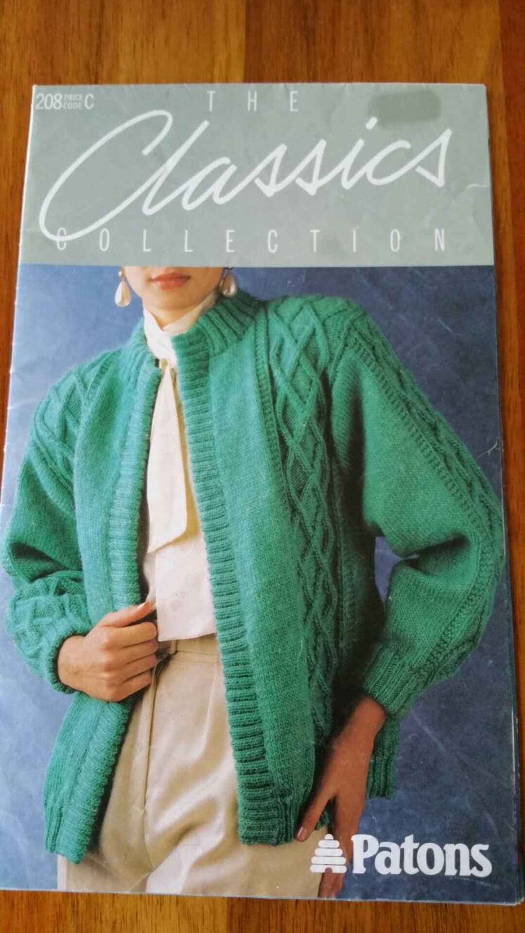Patons - #208 - the Classic Collection - Lady's Jacket in 8 Ply - Bust ...