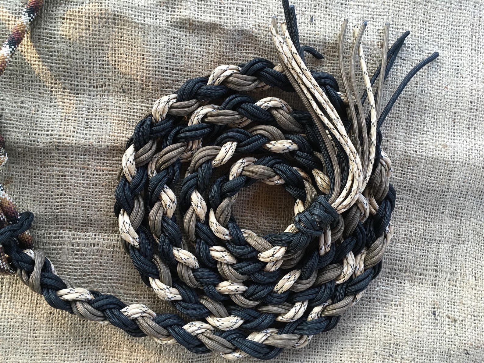 How To Make A Horse Lead Rope With Paracord at Wilma Scanlon blog