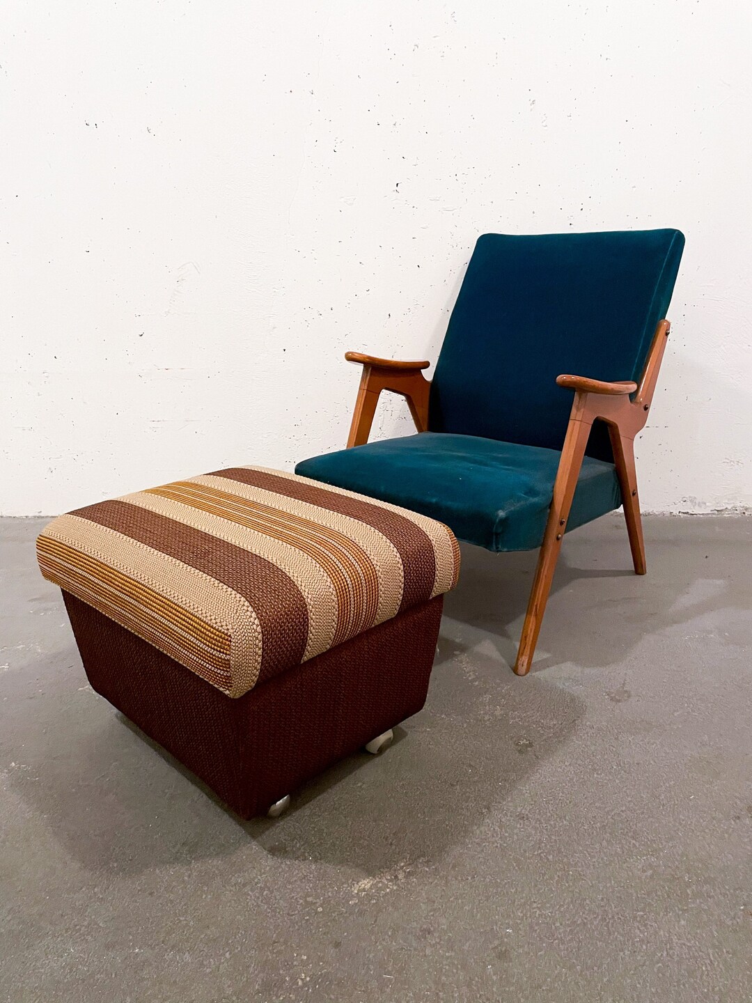 Vintage Brown Mid Century Foot Stool / 70s Vintage Ottoman / Vintage ...