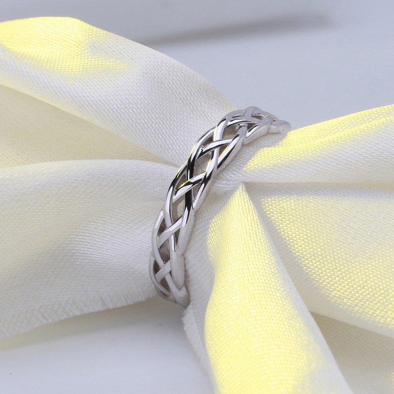 Celtic Eternity Knot Ring Irish Ring Platinum Coated 925 - Etsy