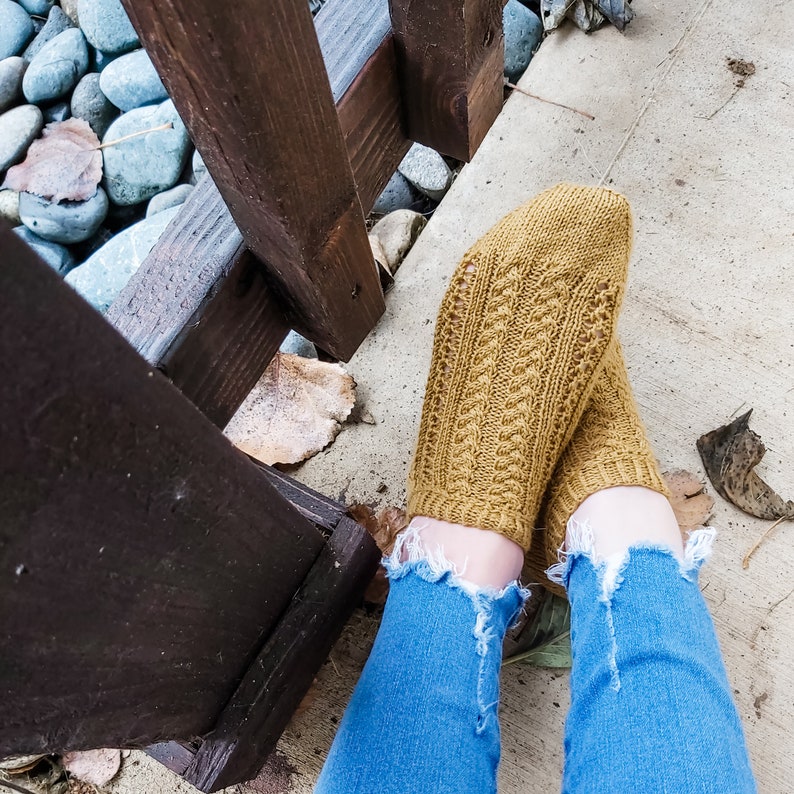 Braided Cable Sock Knitting Pattern/ Ankle Length Lace Sock/ - Etsy
