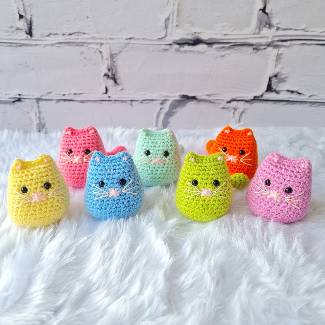 Mini Crochet Cat, Little Plush Kitty Figurine, Miniature Cat Soft Toy ...