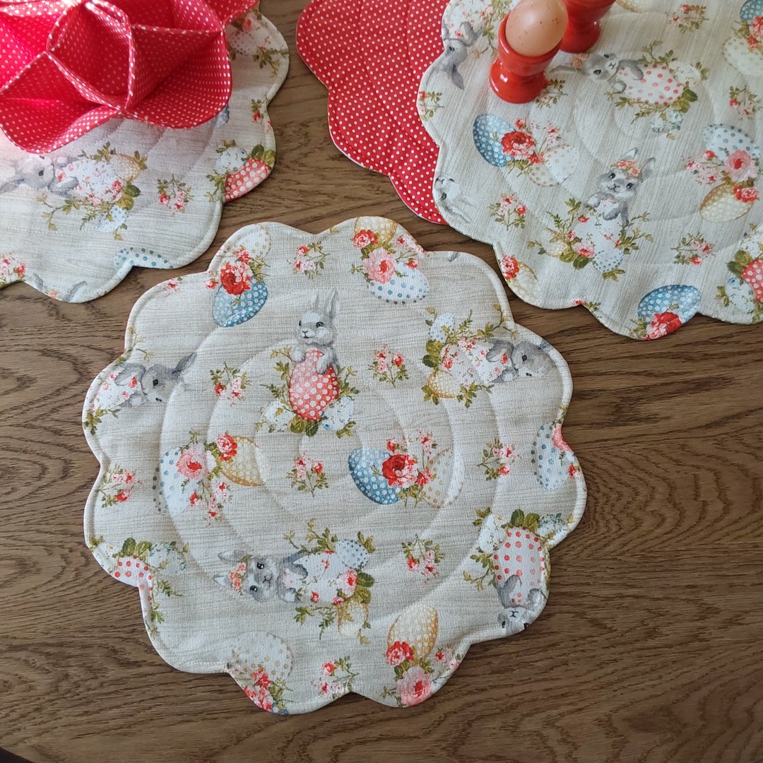 Easter Bunny Quilted Placemats, Round Scalloped Easter Table Topper ...