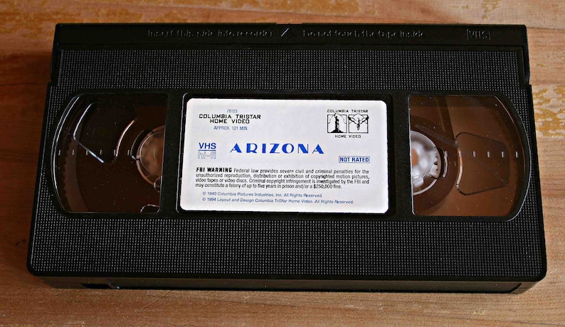 Arizona, 1940 VHS, 1994william Holden, Jean Arthur, Porter Hall, Warren ...