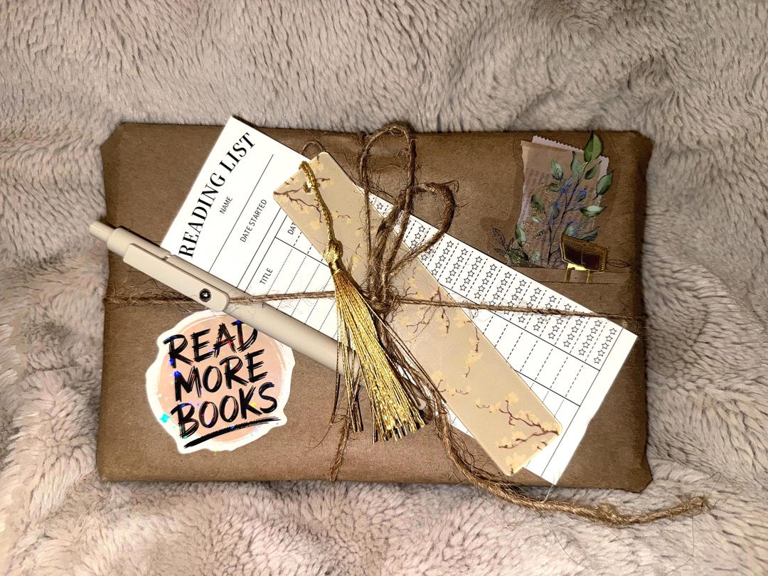 Date With a Book - Curated and Personalized Box - Etsy