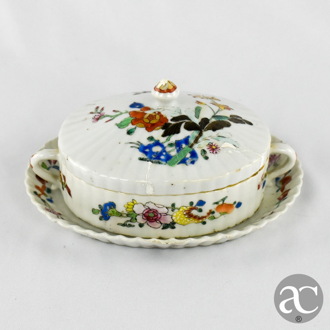 Chinese Porcelain Small Tureen With Platter, Yongzheng (1723-1735 ...