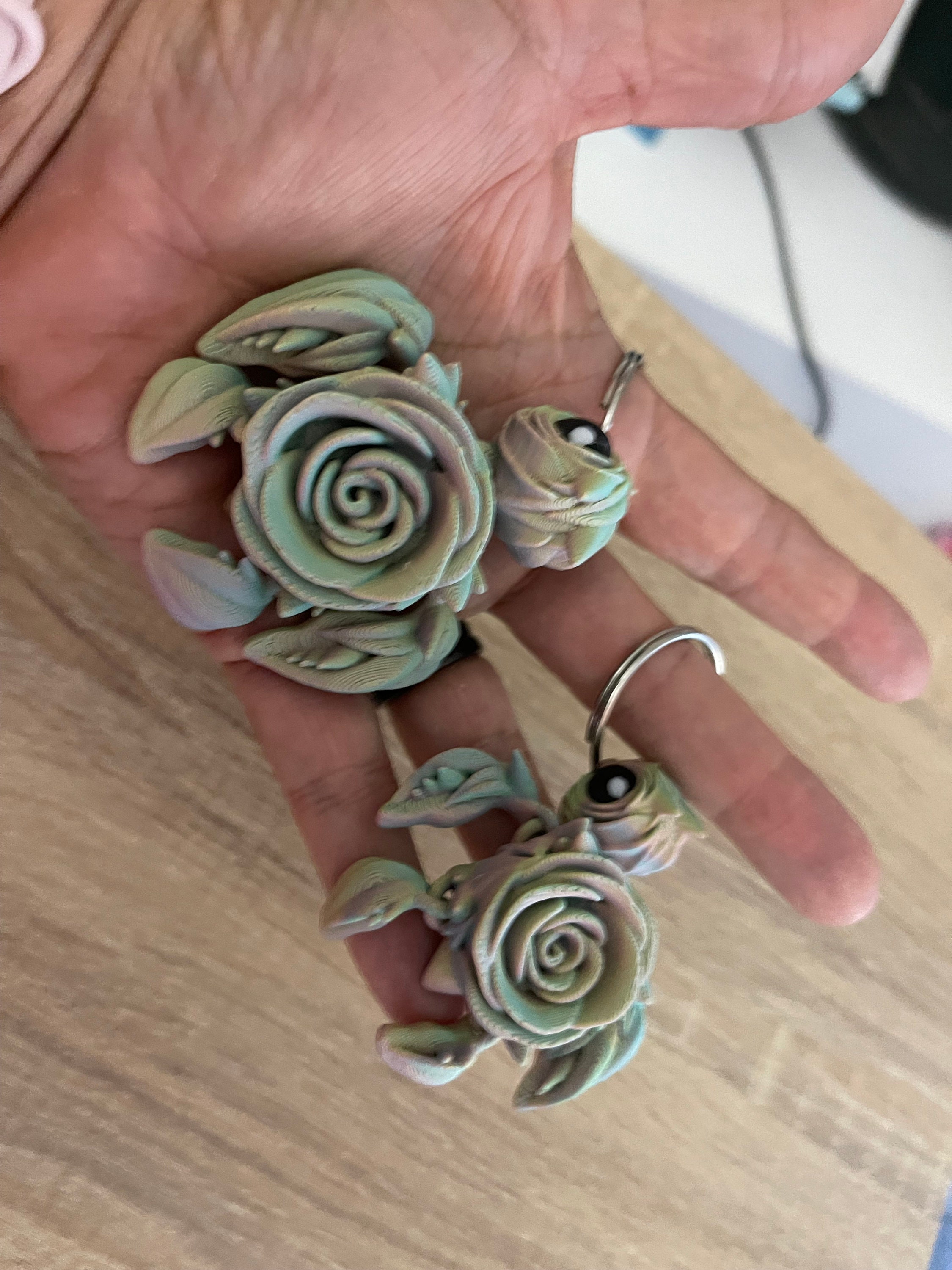 3D Printed Flexi Rose Turtle Key Ring Keyring USA Made, PLA Articulate ...