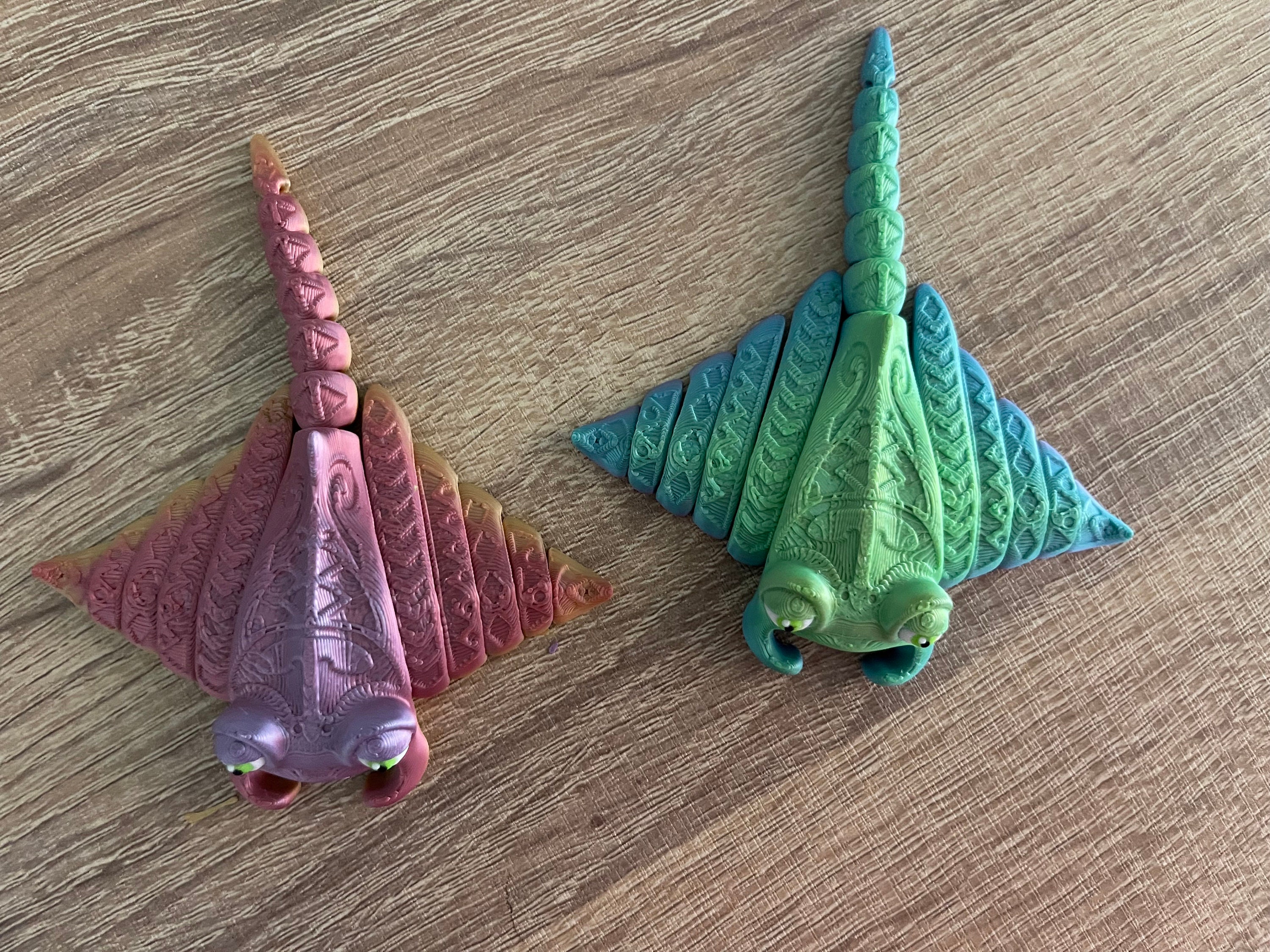 3D Printed Mini Manta Ray mystery Rainbow Colored Flexi Articulated ...