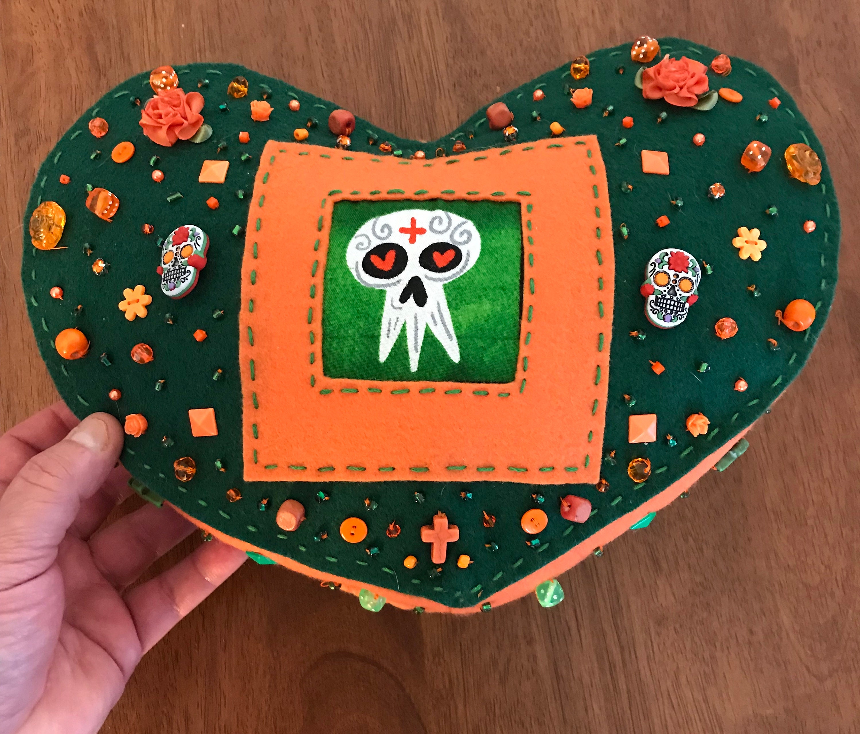 SUGAR SKULL CALAVERA Skeleton Heart - Loteria Heart. Mexican Felt Folk ...