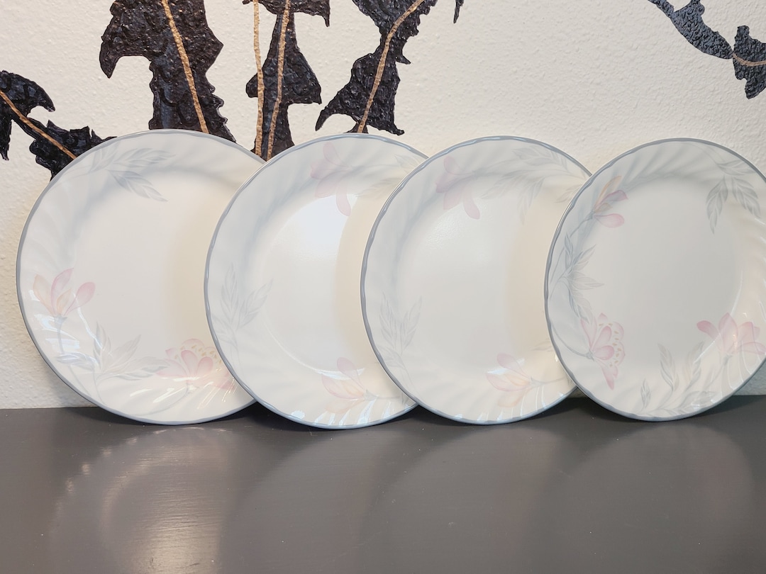 Corelle Pink Trio Pattern Set 4 Salad Plates 7.25 Side Plate, Luncheon ...