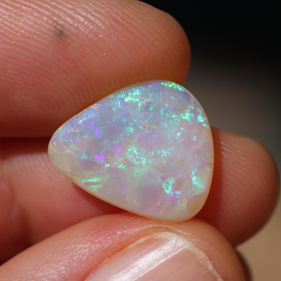 Beautiful 4.3ct Freeform Natural Opal From Lightning Ridge - Natural ...