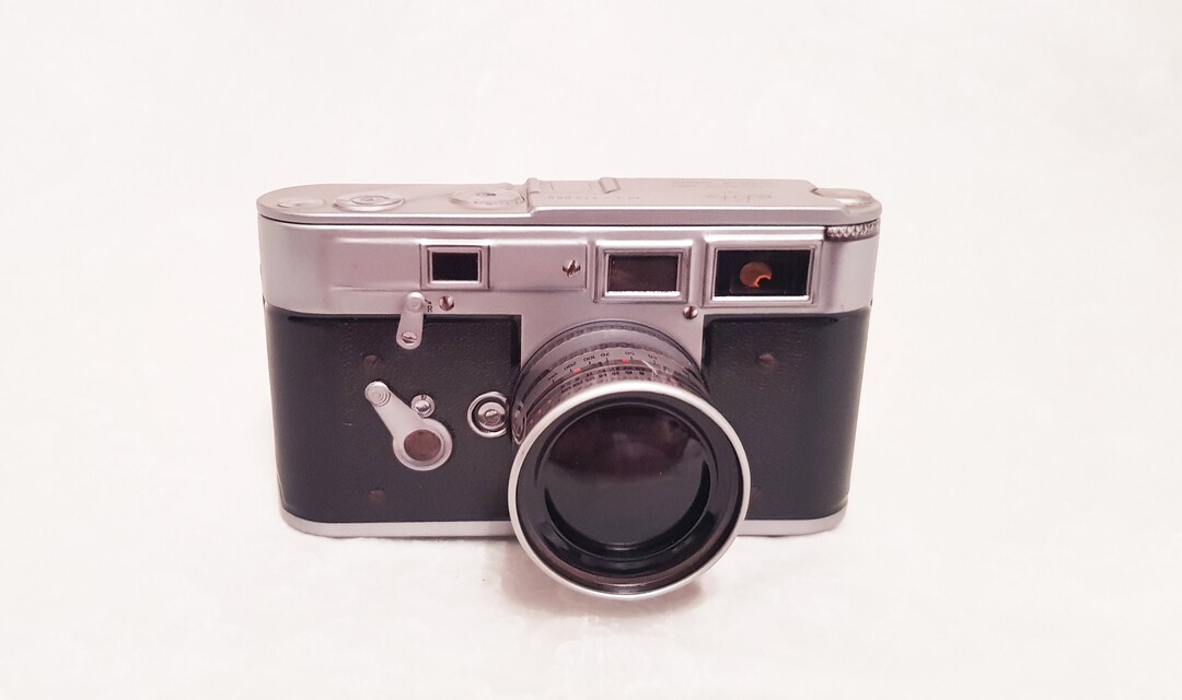 Unusual Vintage Style Camera Storage Tin, Attractive Design Black and ...