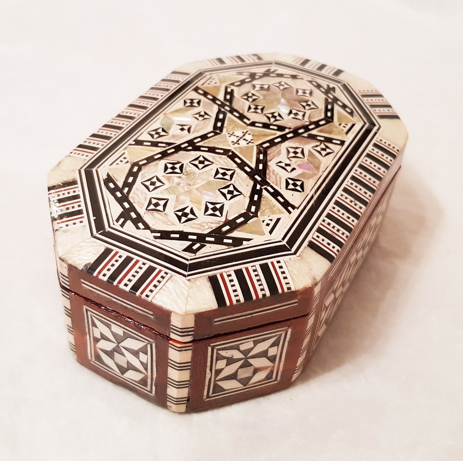 Vintage Hand Made Hexagonal Moroccan Marquetry Trinket Box, Decorated ...