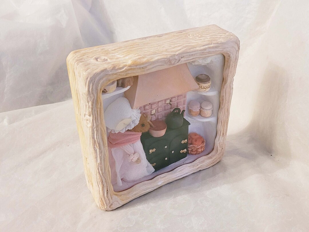 Vintage Mouse Diorama, Ceramic Frame Kitchen Scene, Collectible Display ...