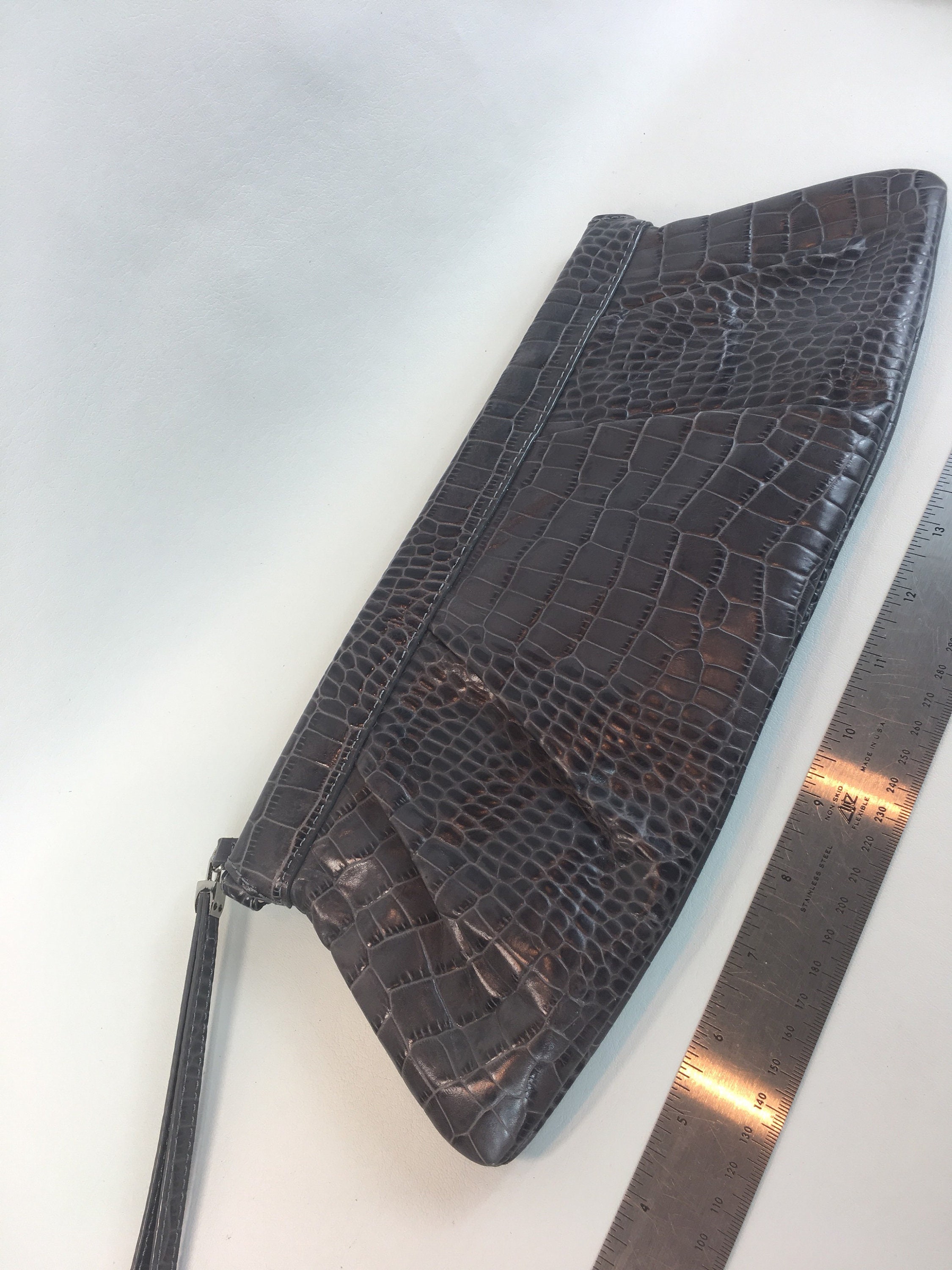 Vintage Grey Leather Embossed Croco Clutch Purse by Alfani Wristlet ...