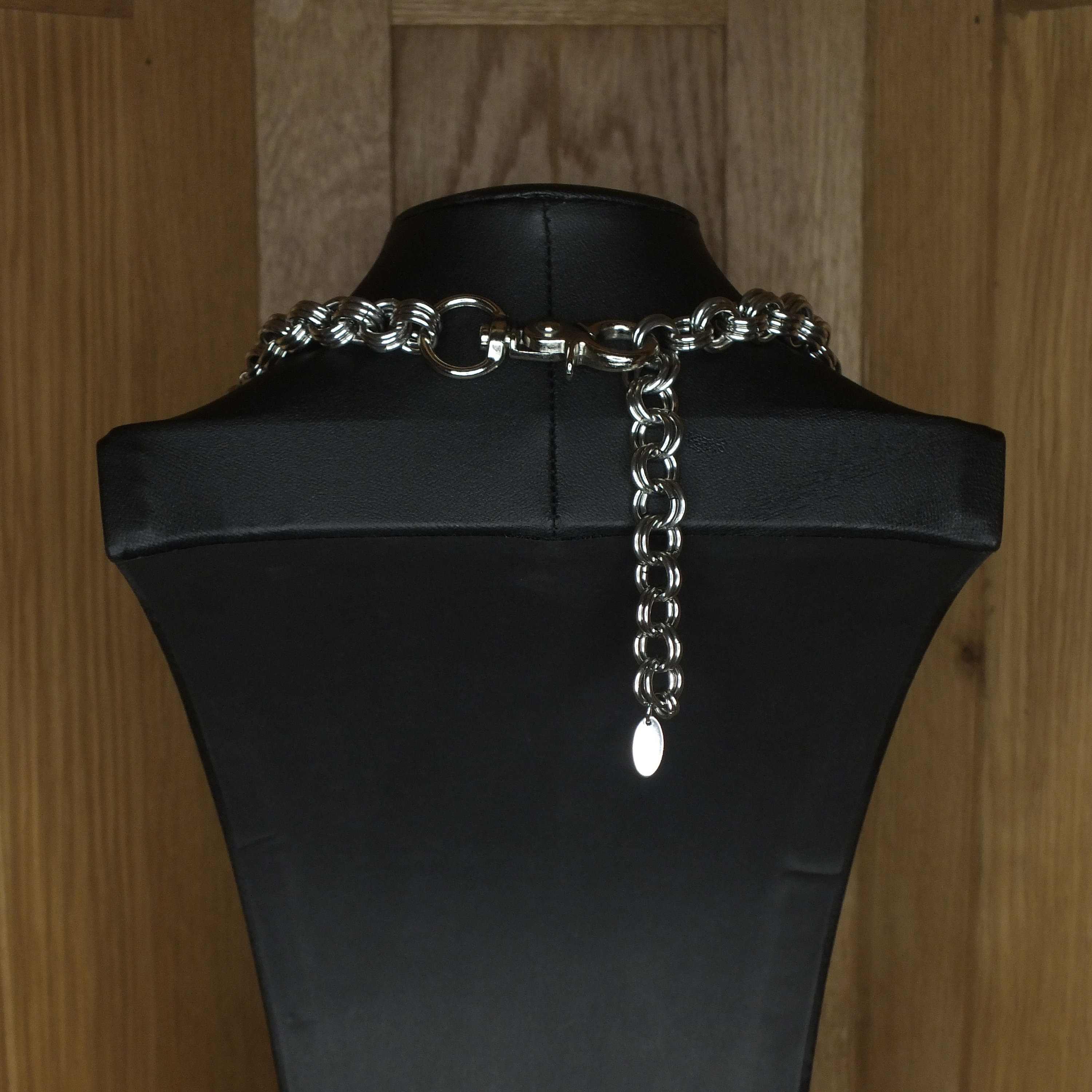 Minimal Locket Chainmail Necklace - Etsy