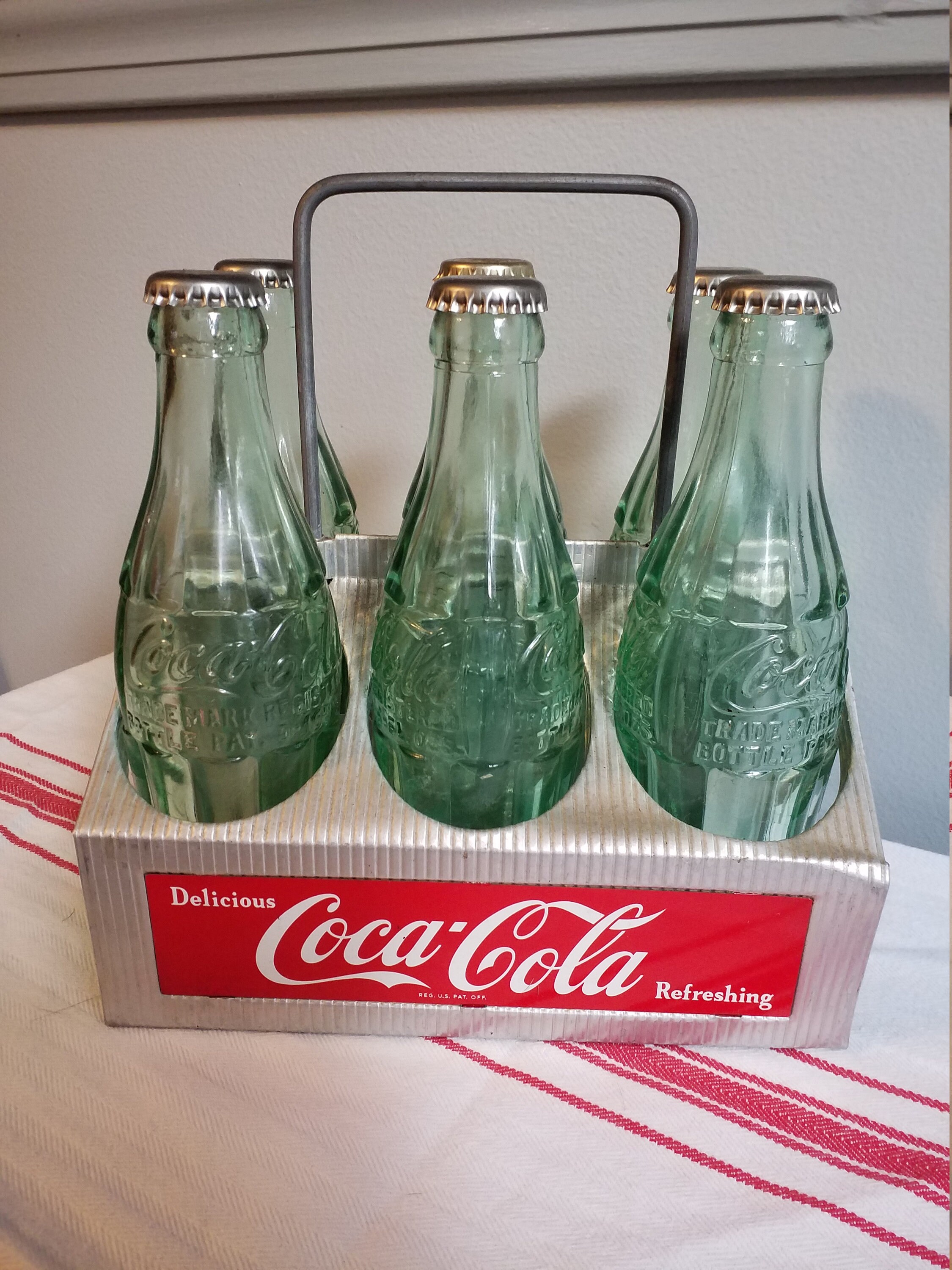 Coca Cola Aluminum 6 Pack Carrying Case With 6 Hobbleskirt Bottles - Etsy